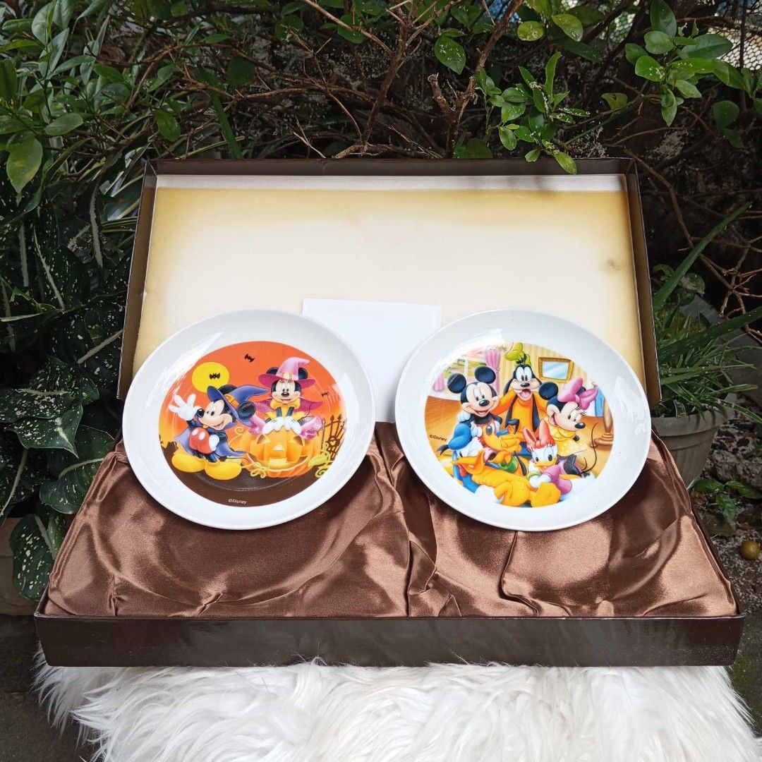 DISNEY Character Original Plate Autum Collection Mickey Mouse and ...