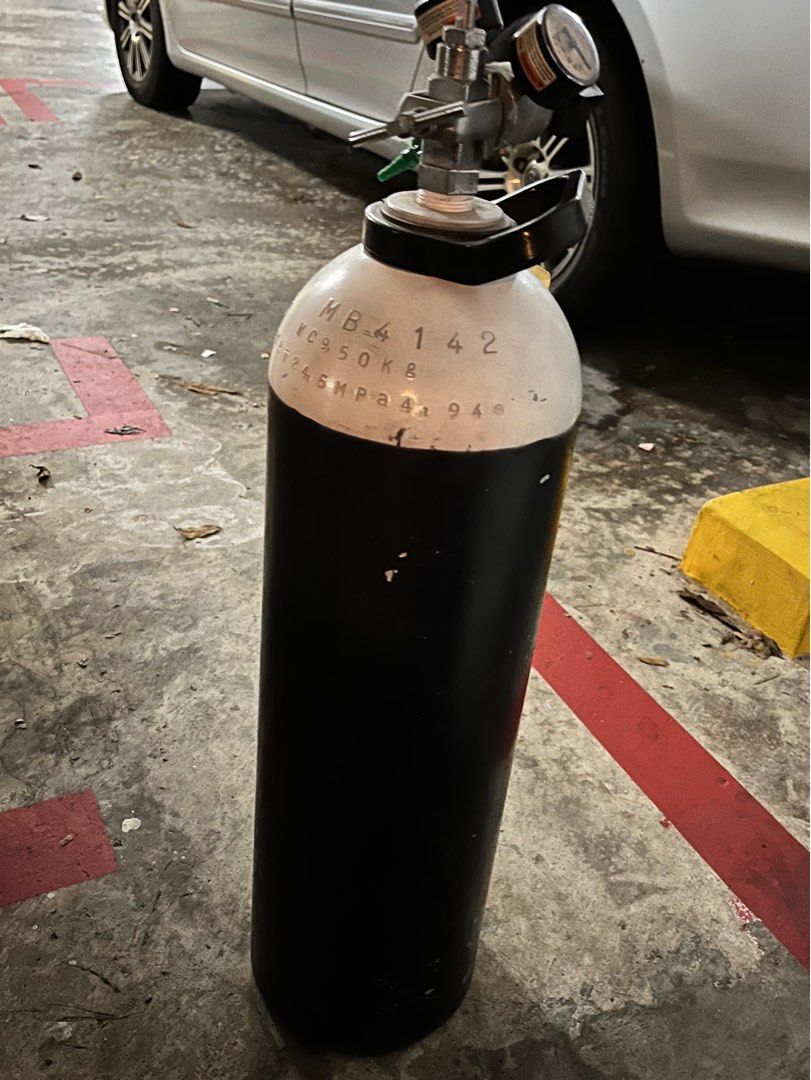 Empty Oxygen Cylinder for medical use, Health & Nutrition, Medical ...