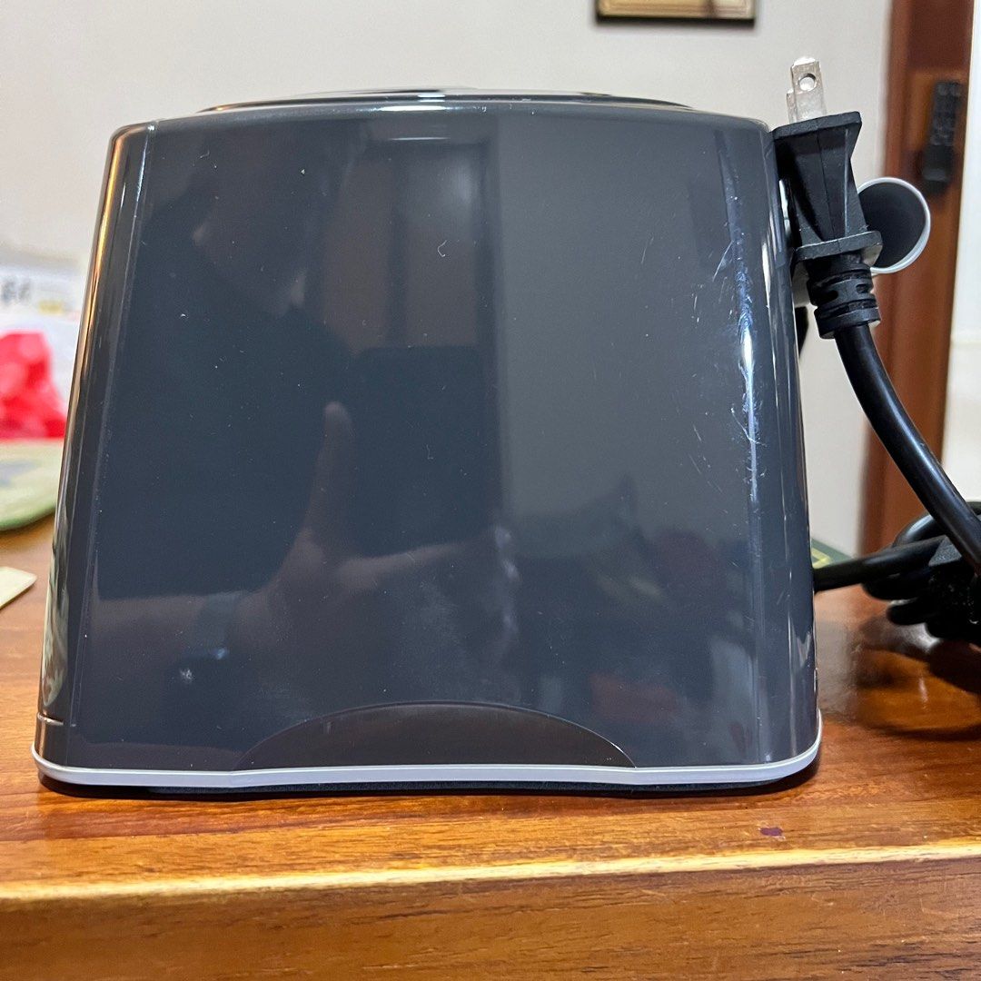 Fisher & Paykel ICON CPAP Machine without mask & memory stick (see ...