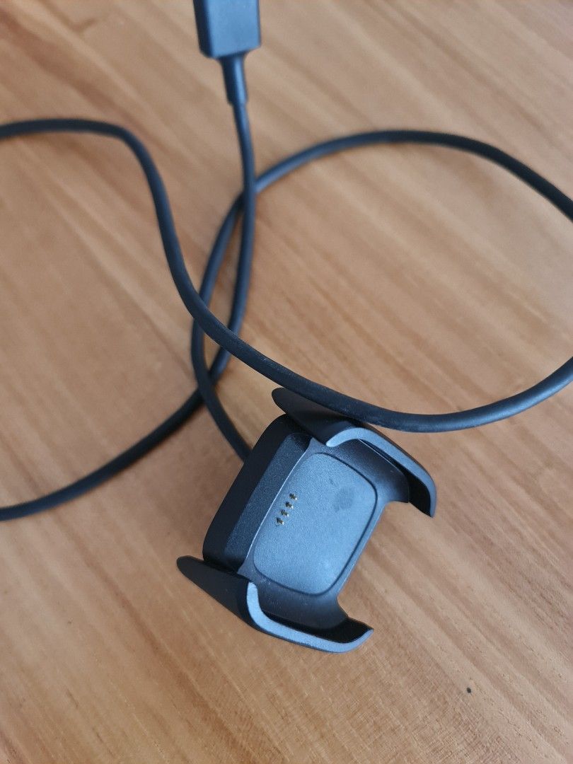 Fitbit Versa 2 Charger, Computers & Tech, Parts & Accessories, Chargers ...