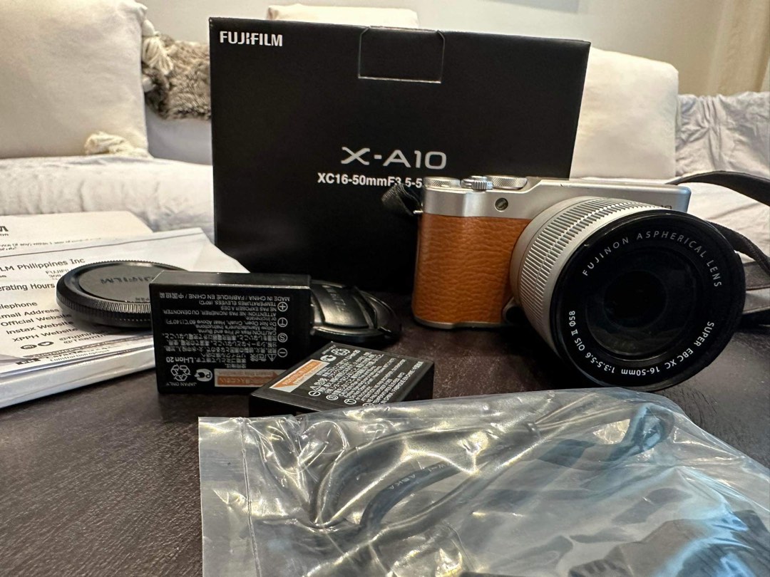 FUJIFILM X-A10, Photography, Cameras on Carousell