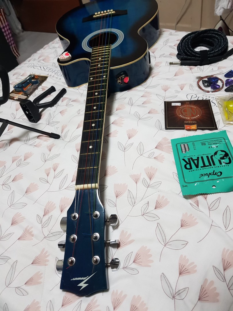 Guitar set, Hobbies & Toys, Music & Media, Musical Instruments on Carousell