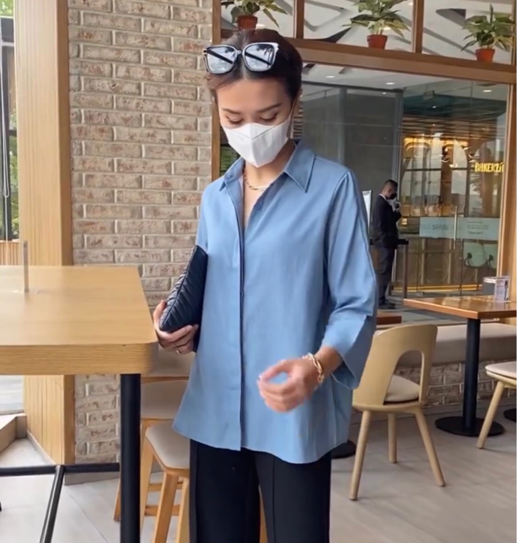 HAKANA Denim Top, Fesyen Wanita, Pakaian Wanita, Atasan di Carousell