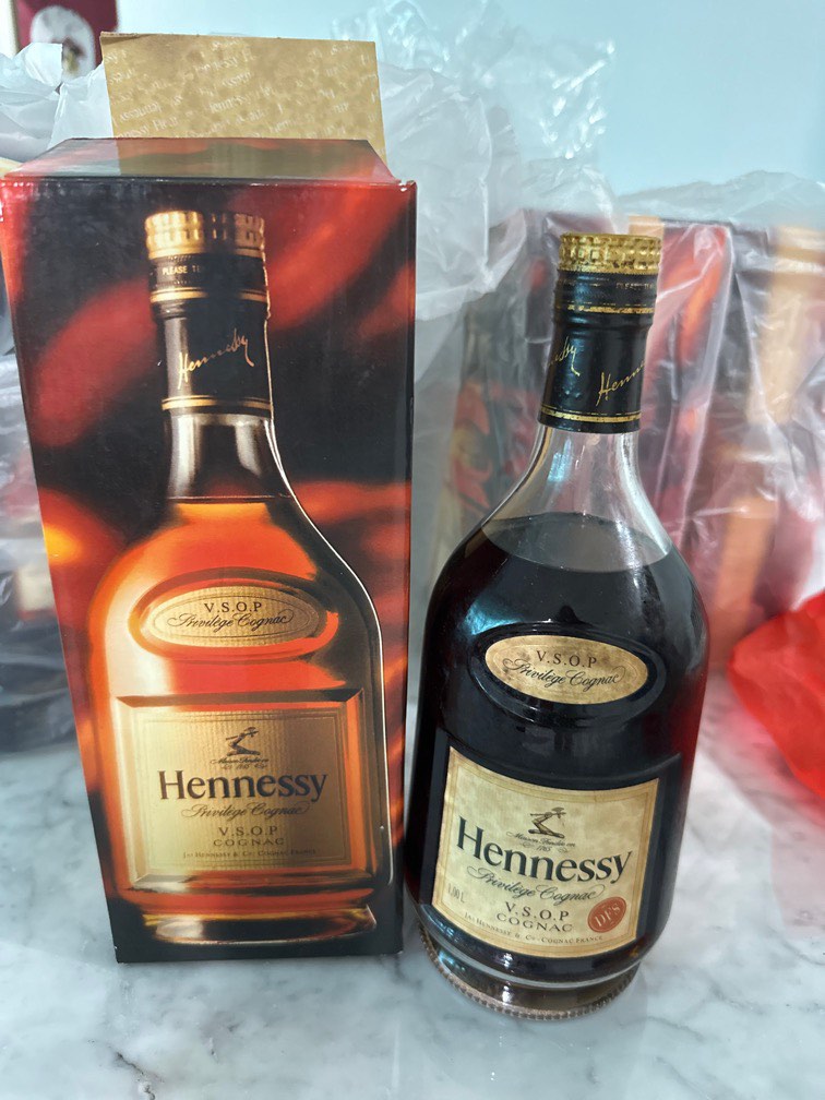 Hennessy VSOP 1 litre, Food & Drinks, Alcoholic Beverages on Carousell