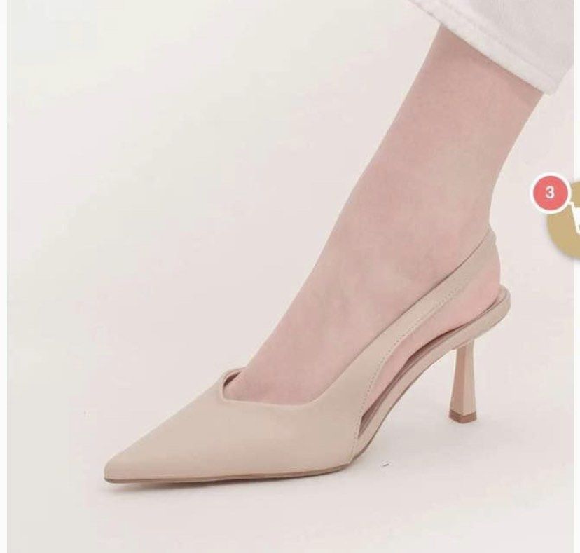 Hue Manila Sandals for Woman, Women's Fashion, Footwear, Heels on Carousell