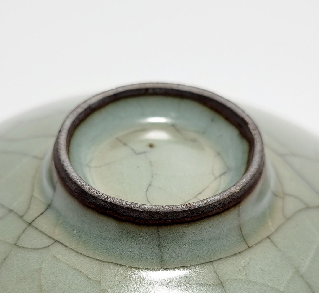 INV073 – A V.RARE GUAN CELADON BOWL WITH CRACKLES SONG DYNASTY 12TH ...