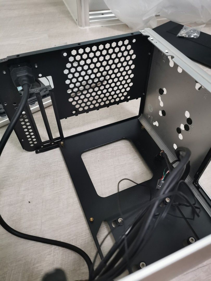 ITX case, supports ATX psu, Computers & Tech, Parts & Accessories ...