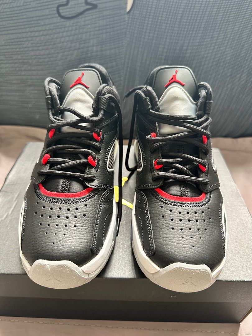 Jordan Point Lane (GS) Black/University Red-Wolf Grey Noir/Universite ...