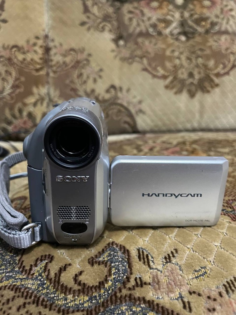 jvc digital video camera / sony video camera on Carousell
