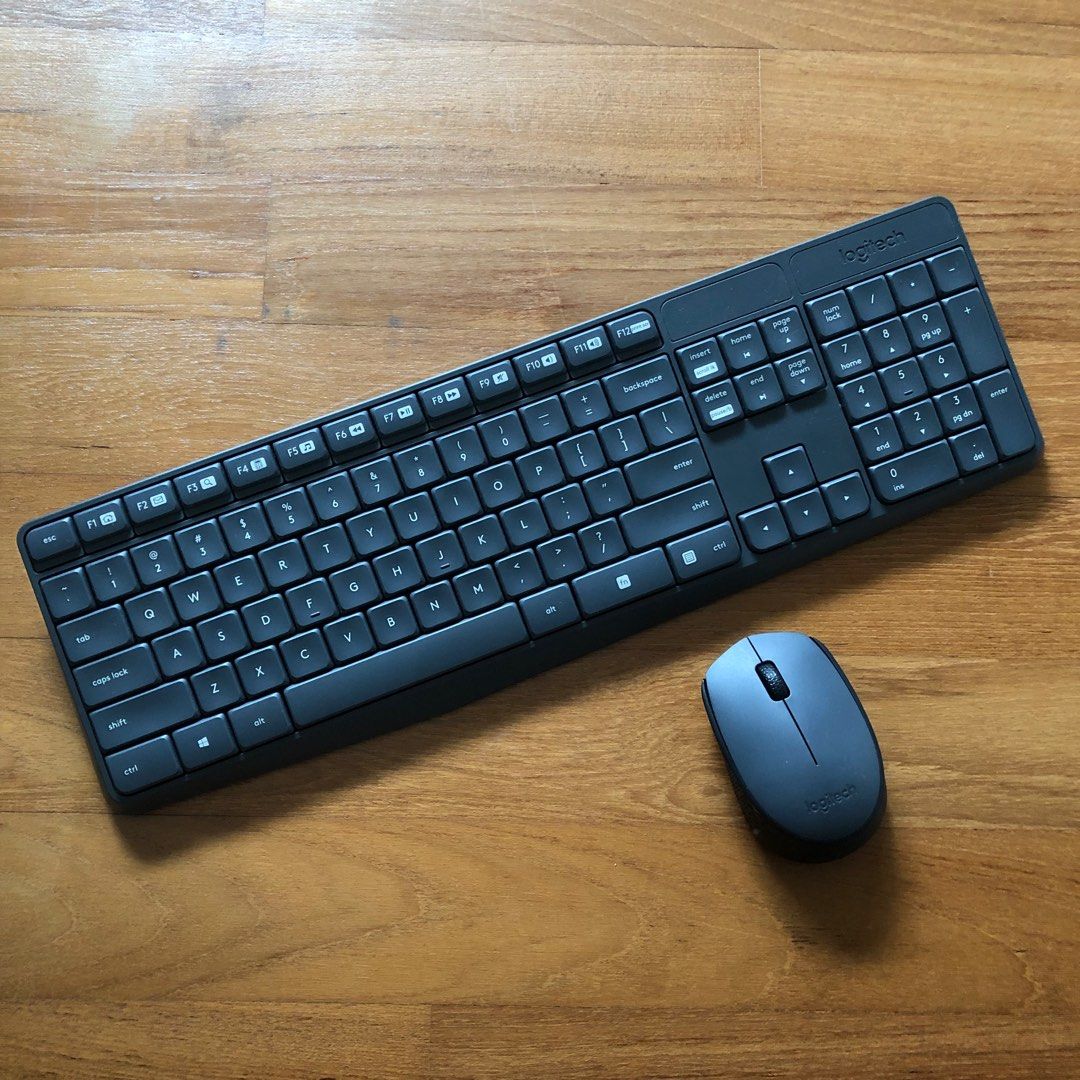 Logitech K235 Keyboard And M170 Mouse Computers And Tech Parts And Accessories Computer Keyboard