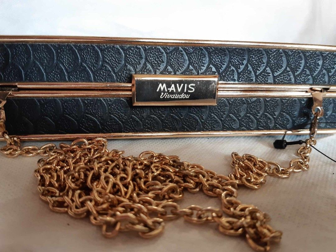 Mavis Vivaudou box bag on Carousell