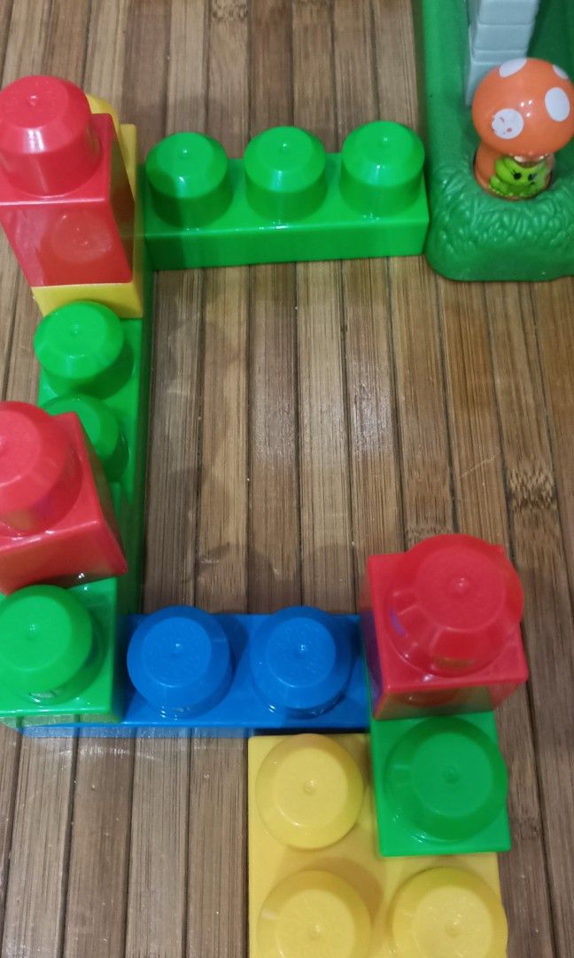Mega Blocks Bricks Castle, Babies & Kids, Infant Playtime on Carousell