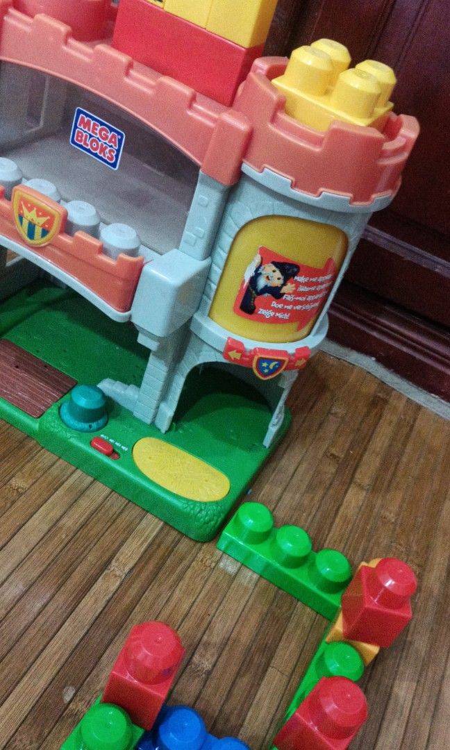Mega Blocks Bricks Castle, Babies & Kids, Infant Playtime on Carousell