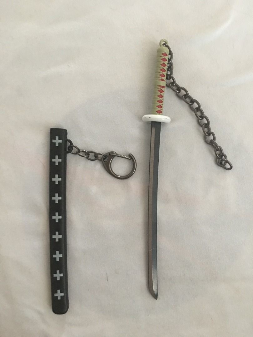 One Piece Trafalgar Law's Sword Clip Key with Case, Hobbies & Toys ...