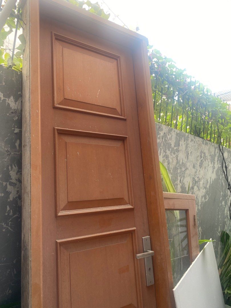 Pintu panel 1 set, Perabotan Rumah di Carousell