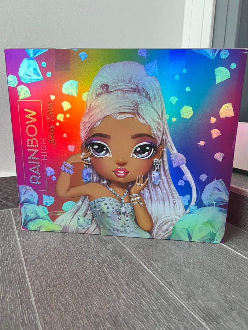 RAINBOW HIGH ROXIE GRAND DOLL Special Holiday Edition Rainbow Vision ...