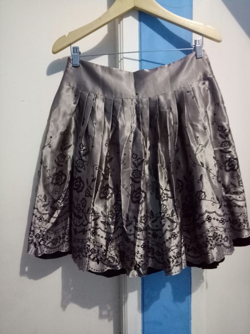 Rok lucu super cantik, Fesyen Wanita, Pakaian Wanita, Gaun & Rok di ...