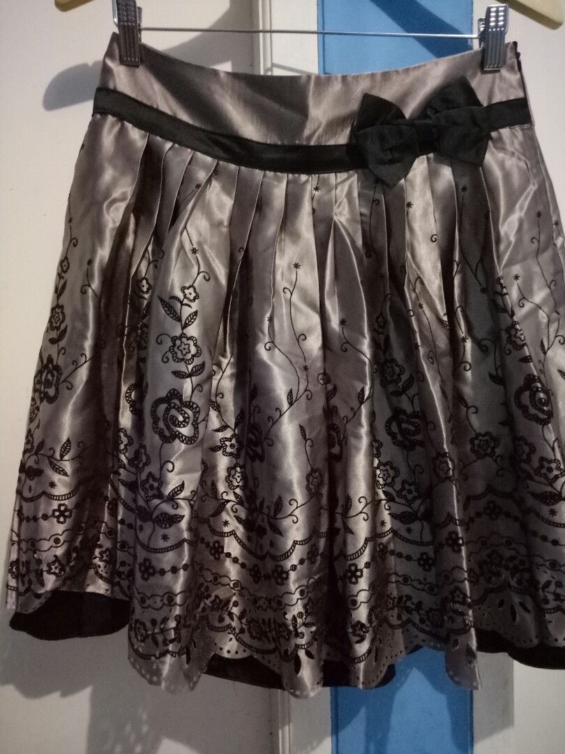 Rok lucu super cantik, Fesyen Wanita, Pakaian Wanita, Gaun & Rok di ...