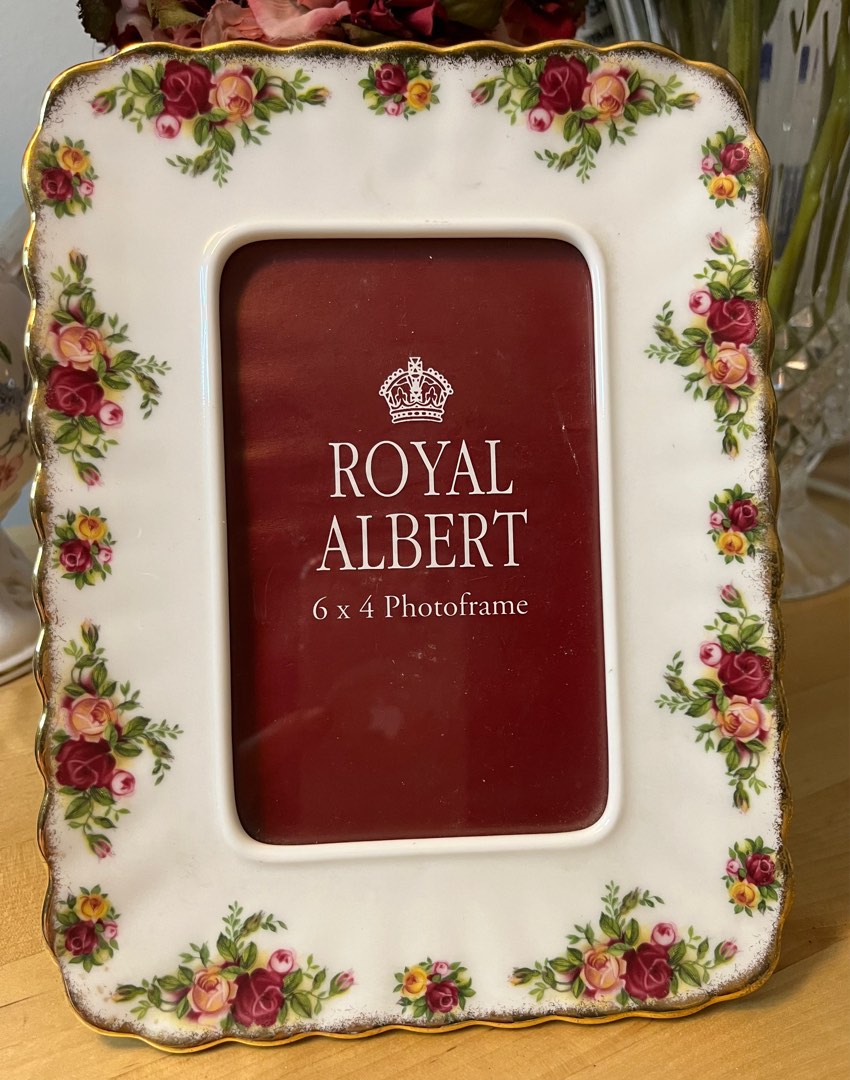 ROYAL ALBERT Old Country Roses Photo Frame, Furniture & Home Living ...