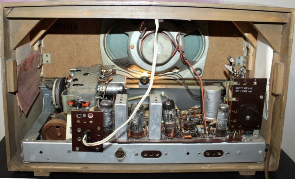 Saba Radio - Tube Radio, Audio, Other Audio Equipment on Carousell