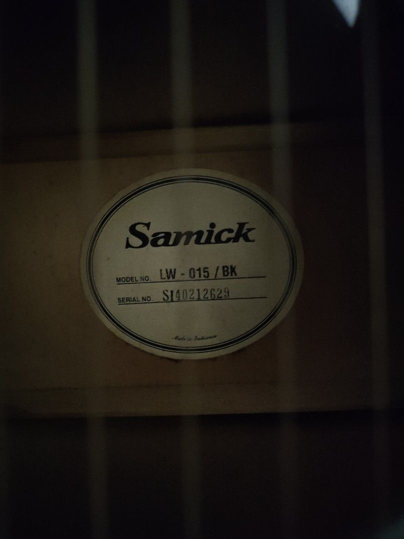 Samick Acoustic Guitar, Hobbies & Toys, Music & Media, Musical Instruments on Carousell