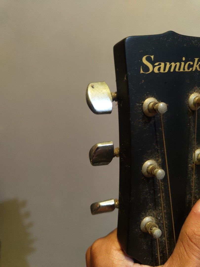 Samick Acoustic Guitar, Hobbies & Toys, Music & Media, Musical Instruments on Carousell