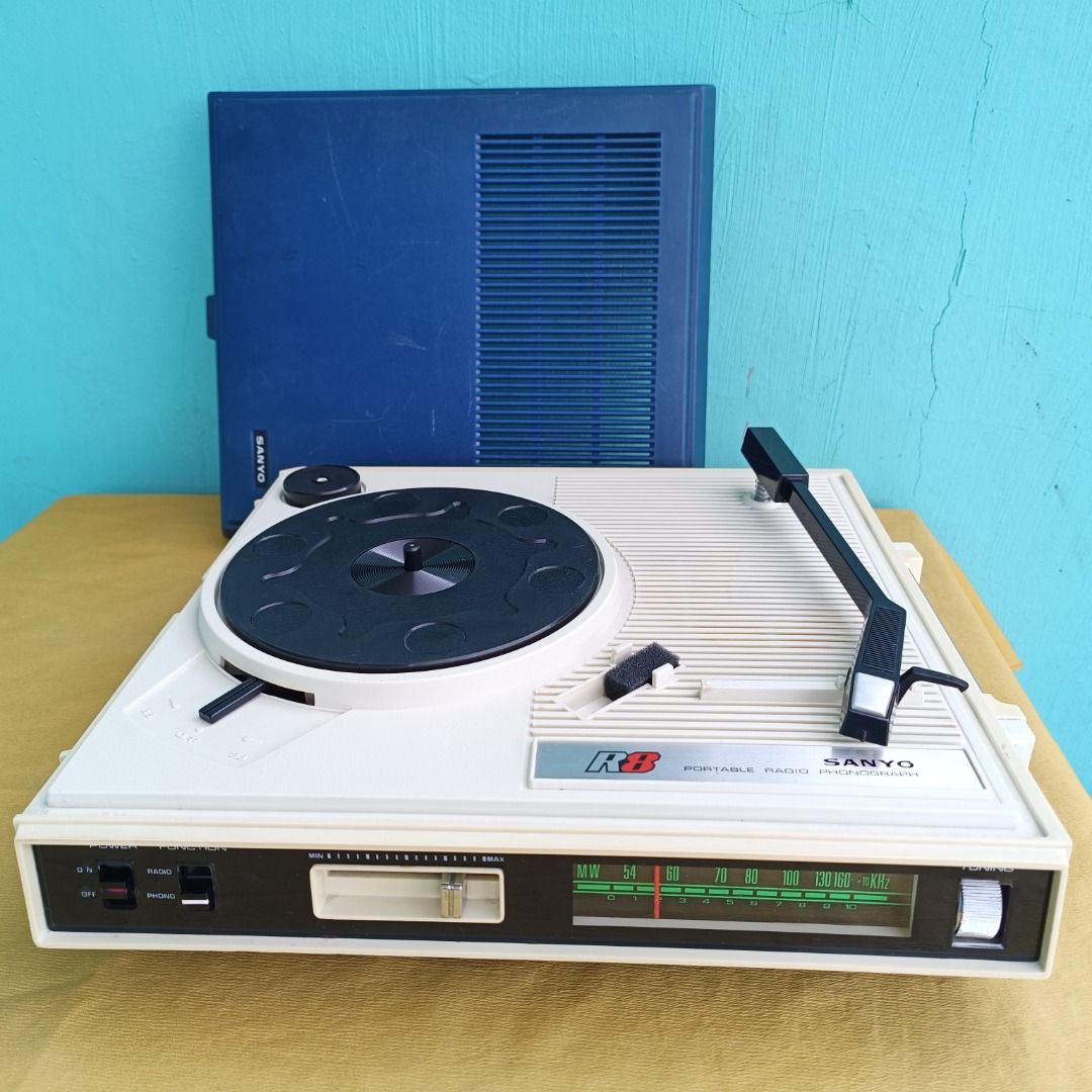 Sanyo PG-R8 Portable Radio Phonograph || Serial No. 8014969, Audio ...