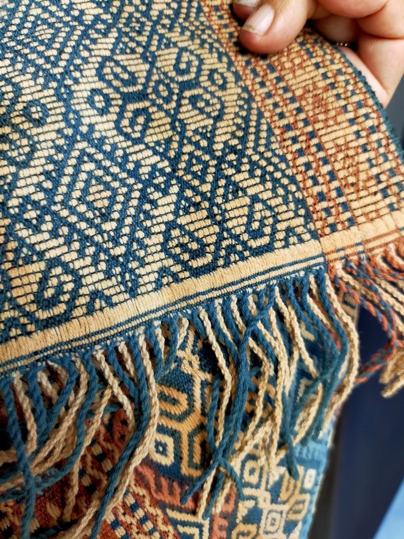 Selendang Tenun Paikung Sumba NTT Made by Umbolali, Natural Dye, Tenun ...