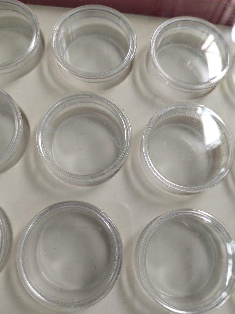 Small round containers, Hobbies & Toys, Stationery & Craft, Other ...