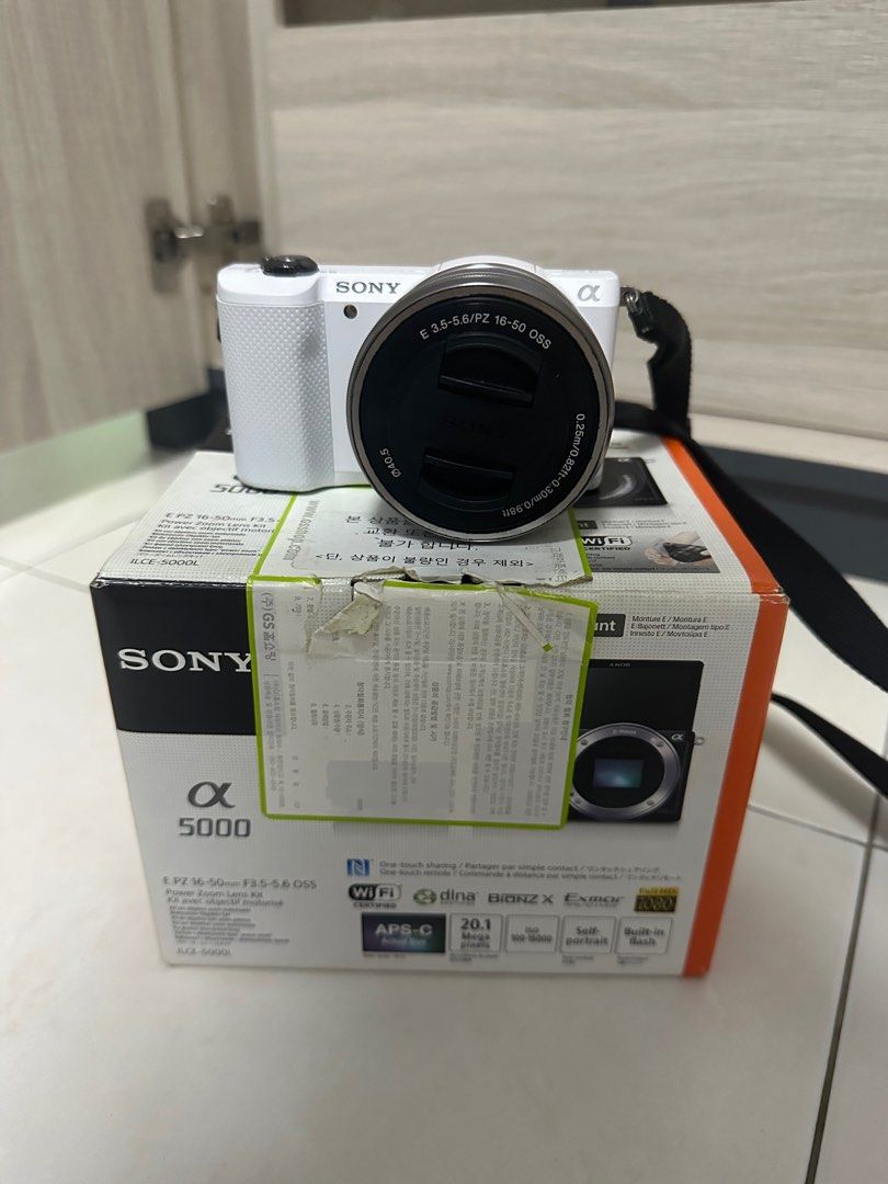 sony a5000 camera, Photography, Cameras on Carousell