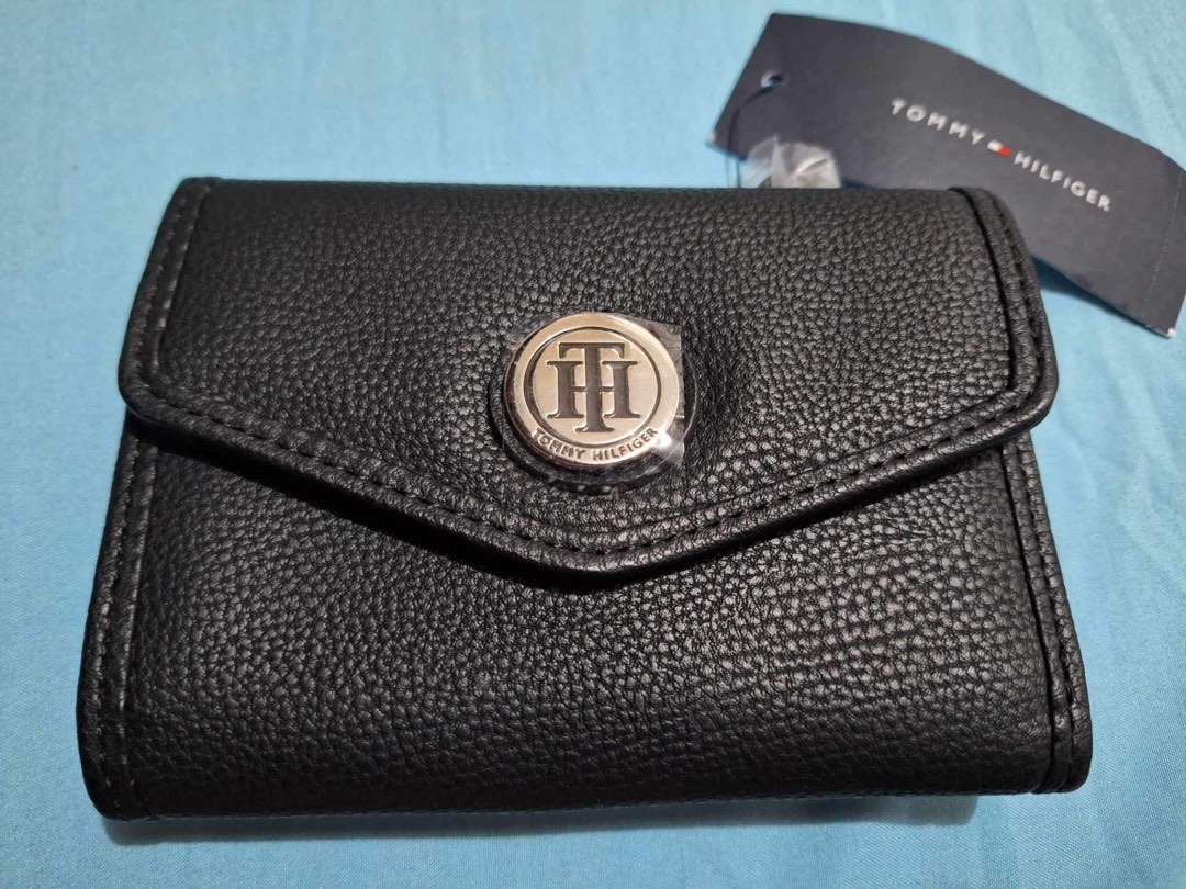TH trifold wallet from US, Women's Fashion, Bags & Wallets, Wallets ...