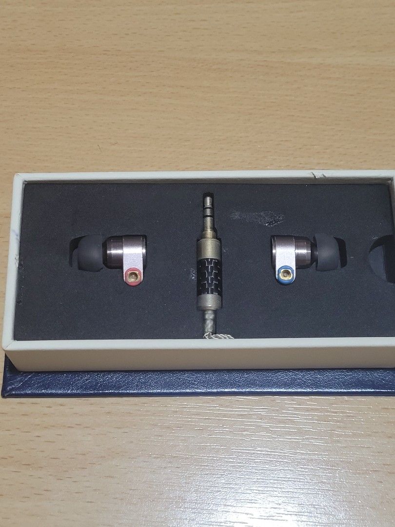 Tin T2 Hifi Iem + trn mmcx cable, Audio, Earphones on Carousell