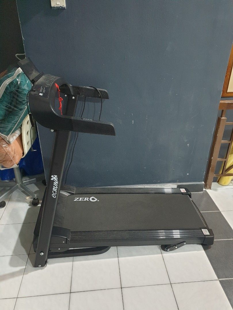 Treadmill Zero, Furniture & Home Living, Furniture, Other Home ...