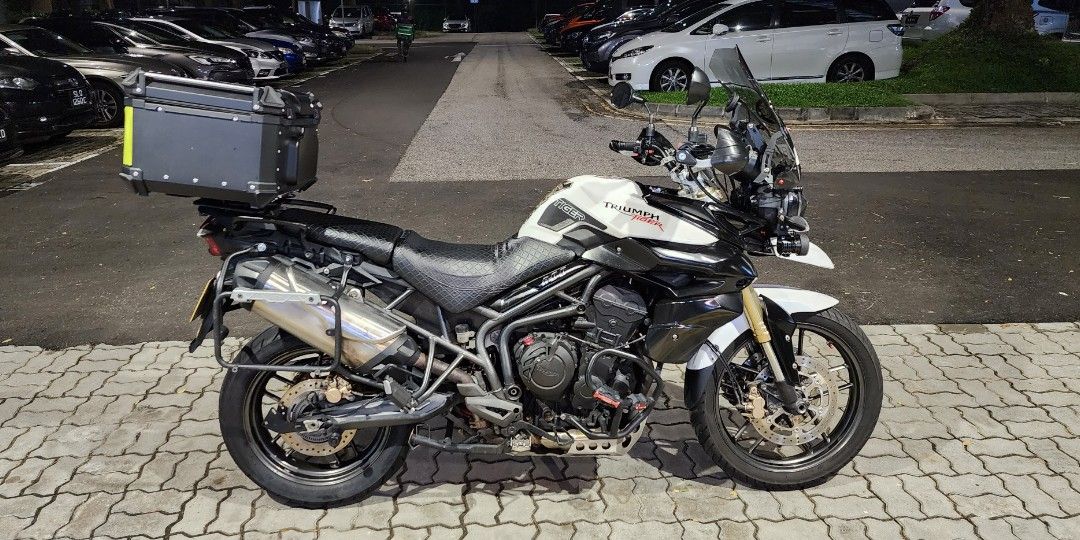 Triumph Tiger 800, Motorcycles, Motorcycles for Sale, Class 2 on Carousell