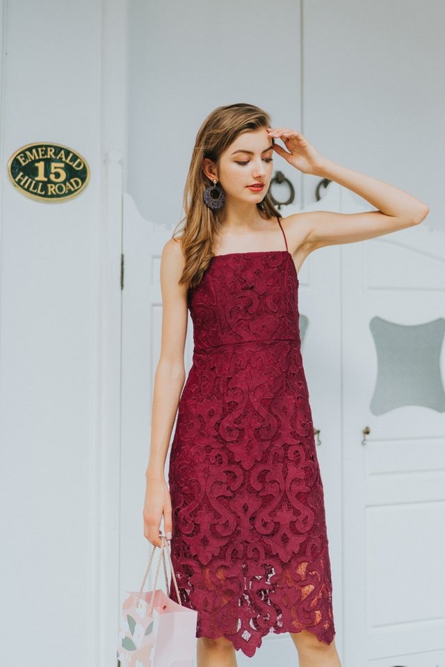 TSW Stage Walk Hariet Premium Crochet Wine Red Dress, Women's Fashion ...