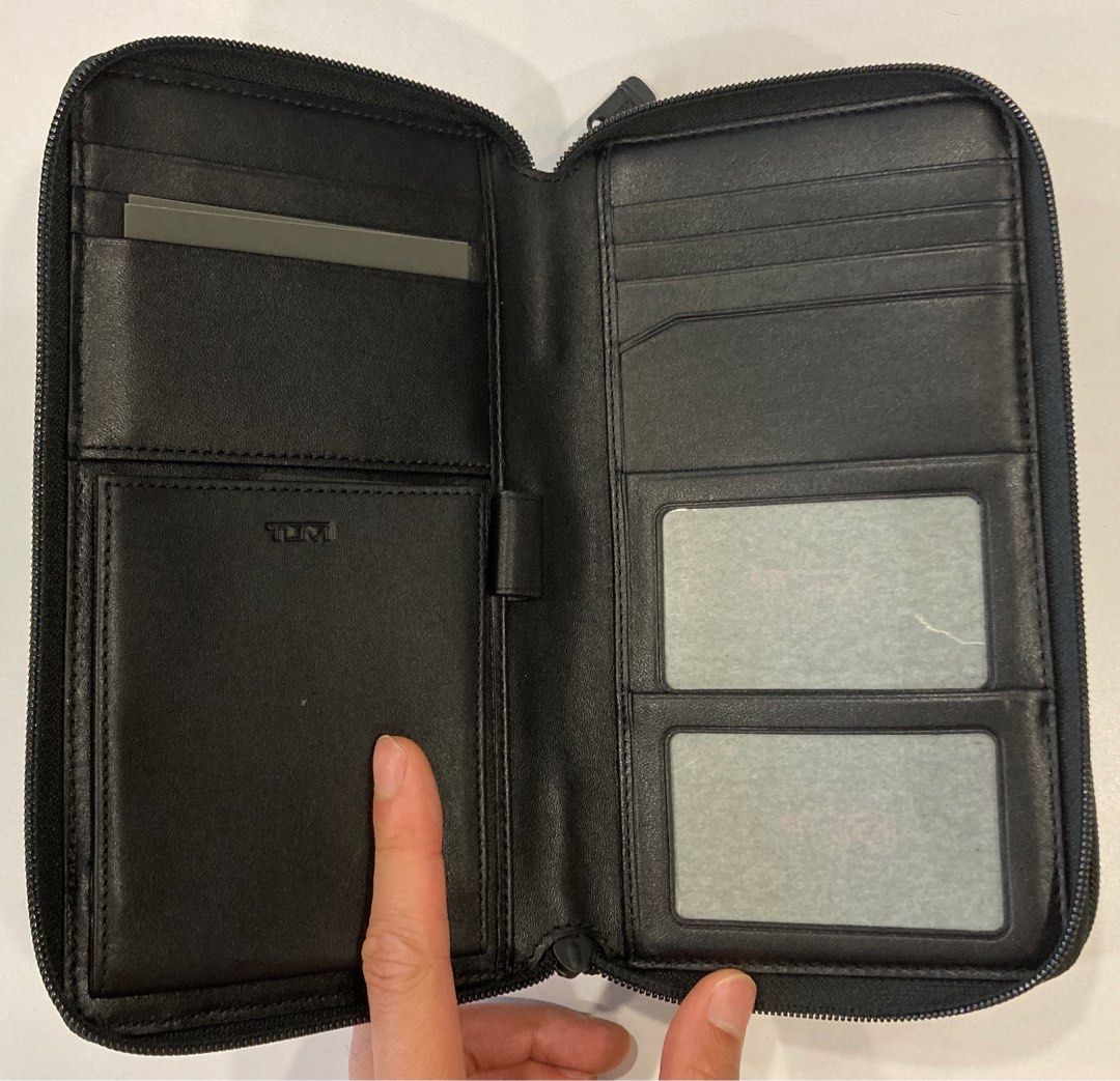 Tumi Horizon Double Zip Around Clutch, Men's Fashion, Bags, Belt bags ...