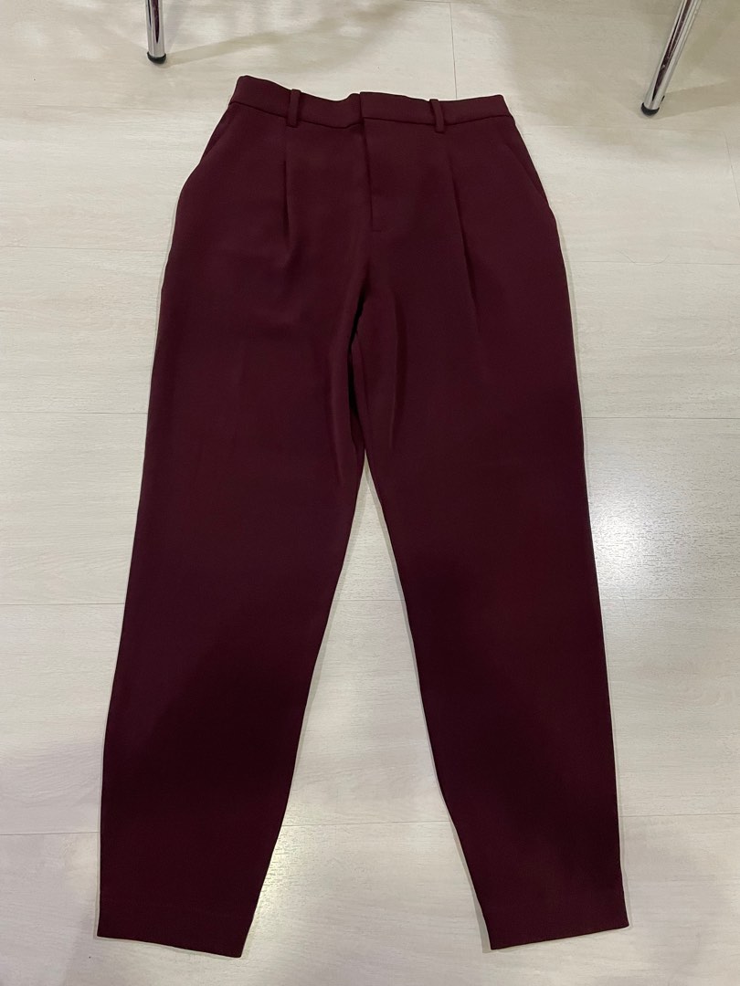 Uniqlo Tapered Slacks in Maroon on Carousell