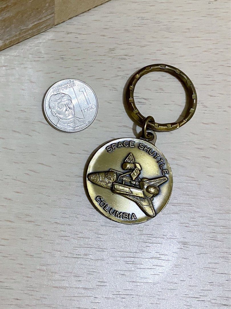 (Vintage) 1981 Space Shuttle Columbia - Postage Guaranteed Keychain on ...