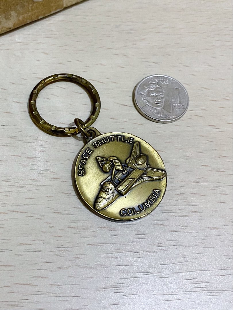 (Vintage) 1981 Space Shuttle Columbia - Postage Guaranteed Keychain on ...