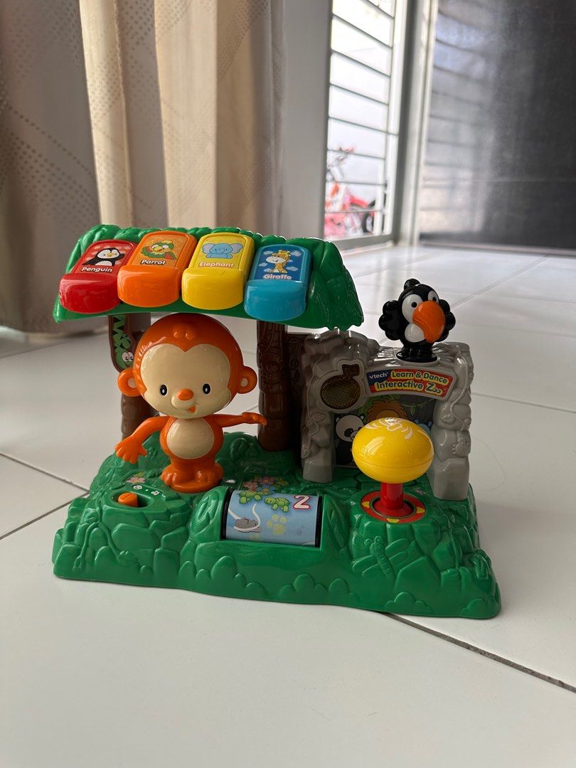 Vtech learn & dance interactive zoo, Hobbies & Toys, Toys & Games on ...