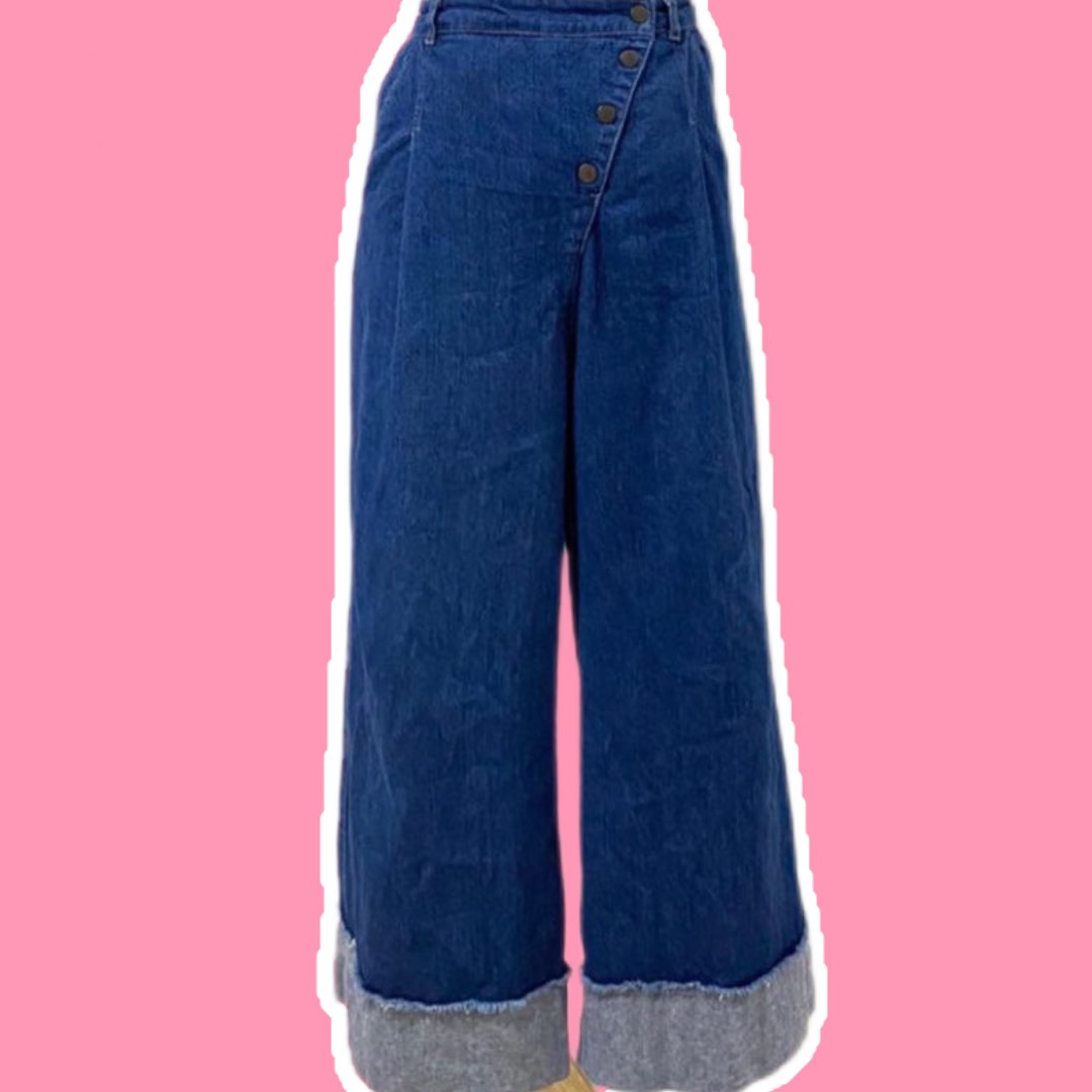 Wide Pants Folded, Women's Fashion, Bottoms, Jeans & Leggings on Carousell