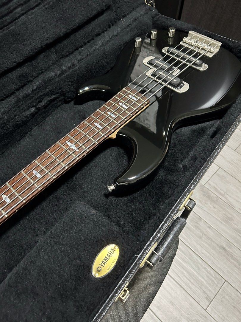 Yamaha BB2025 Bass, Hobbies & Toys, Music & Media, Musical Instruments ...