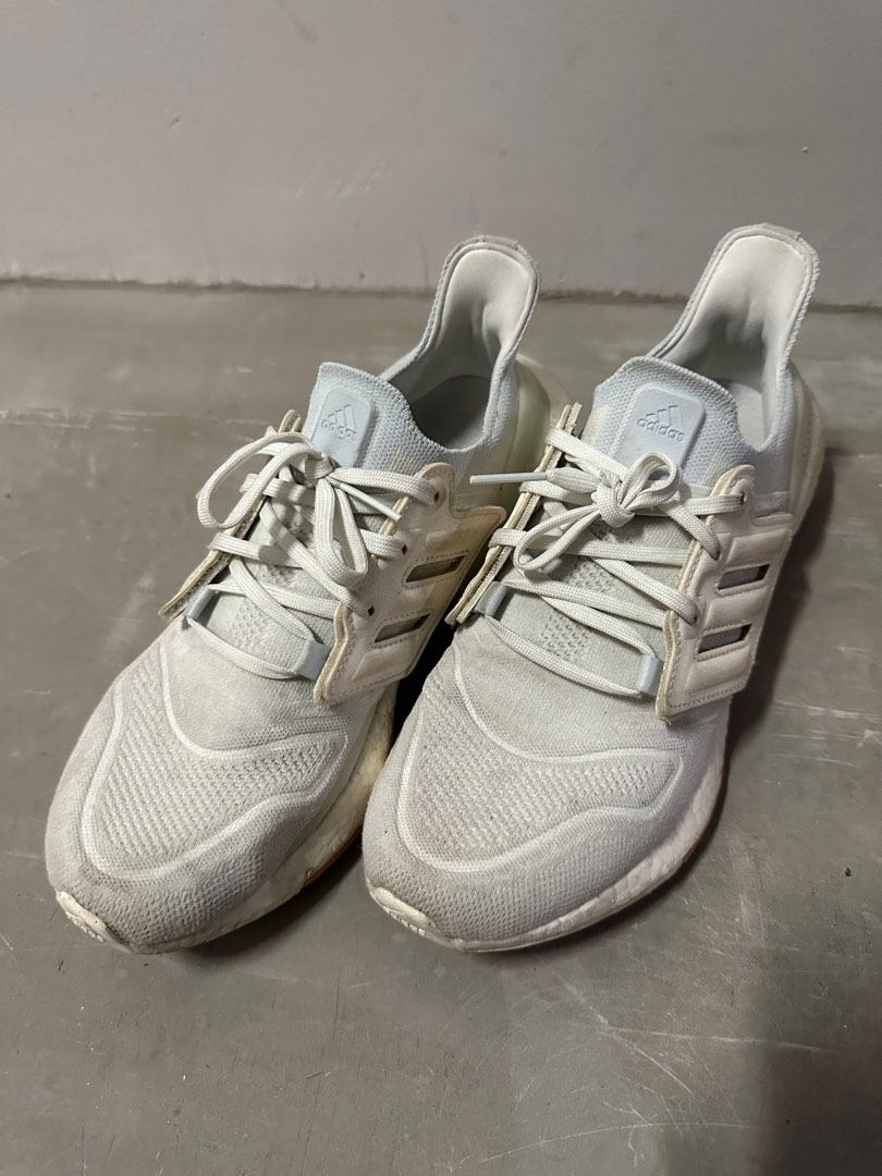 Adidas white Ultraboost 23, Men's Fashion, Footwear, Sneakers on Carousell