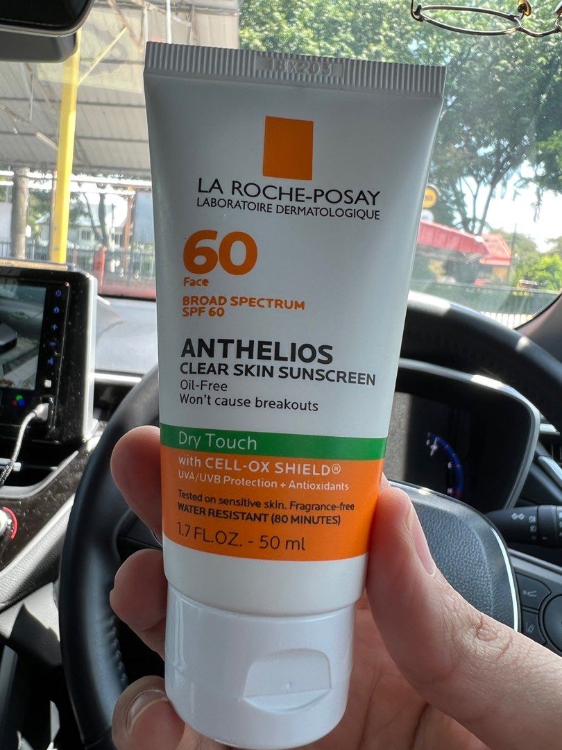 Anthelios clear skin sunscreen spf60 dry touch, Beauty & Personal Care ...