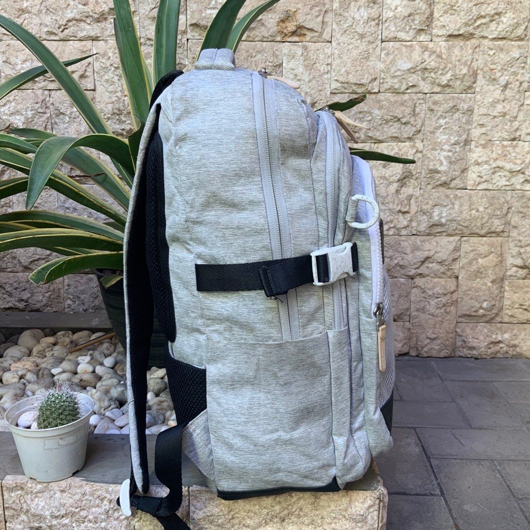BEANPOLE OUTDOOR BACKPACK LIGHT GREY, Fesyen Pria, Tas & Dompet ...
