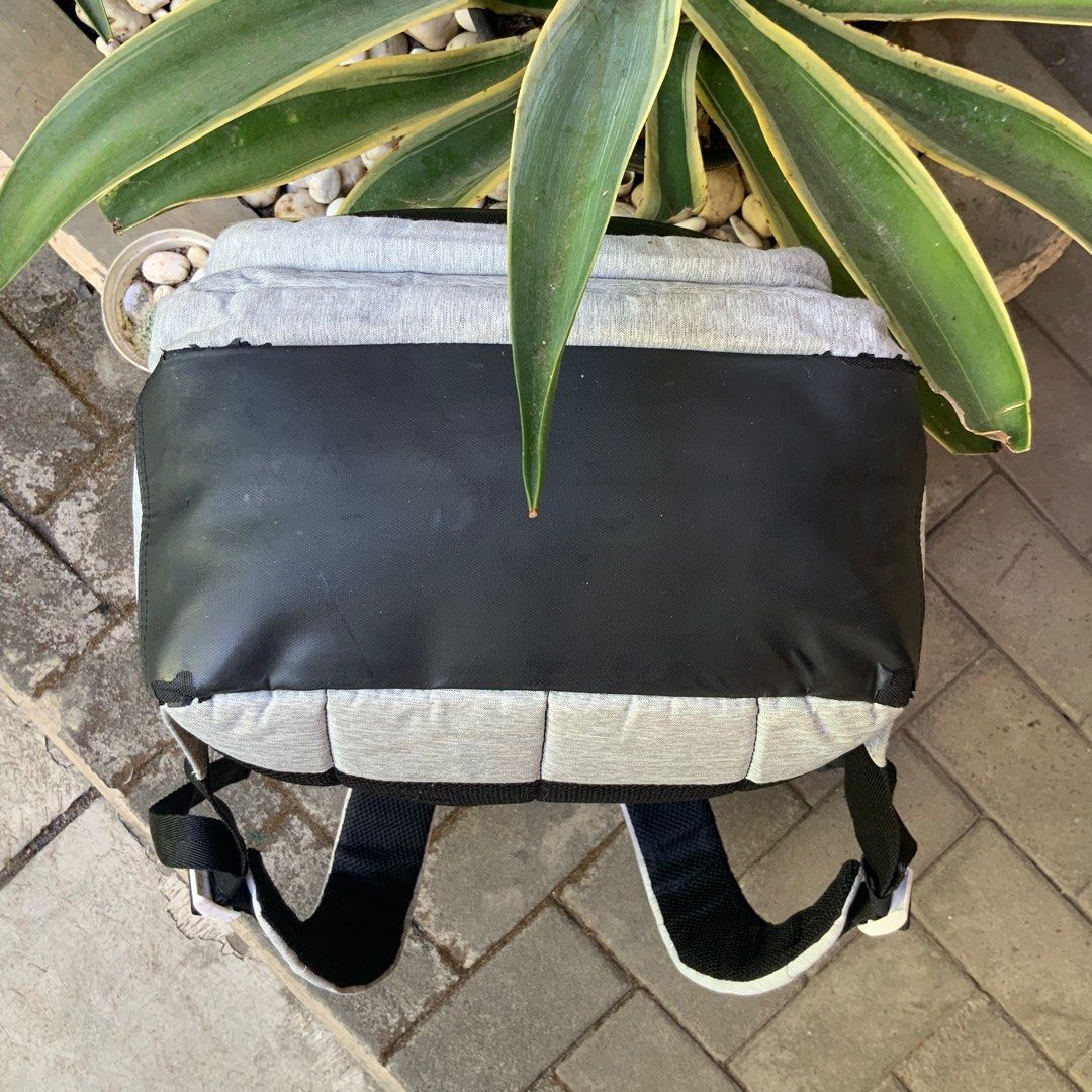 BEANPOLE OUTDOOR BACKPACK LIGHT GREY on Carousell