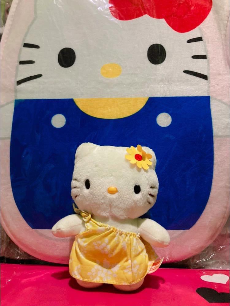 Bello Kitty Yellow Flower Plush, Hobbies & Toys, Toys & Games on Carousell