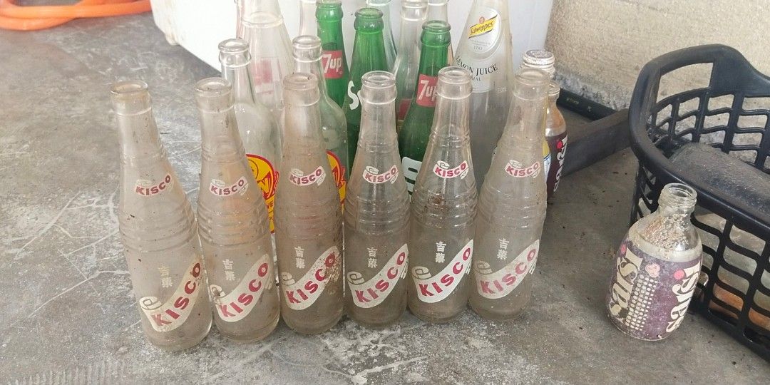 Botol minuman lama, Hobbies & Toys, Collectibles & Memorabilia, Vintage ...
