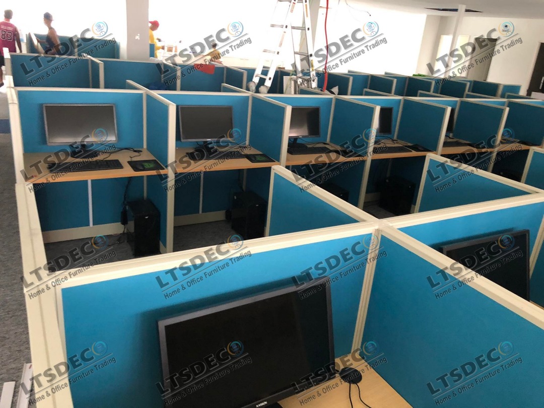 CALL CENTER WORKSTATION FULL FABRIC OFFICE PARTITIONS on Carousell