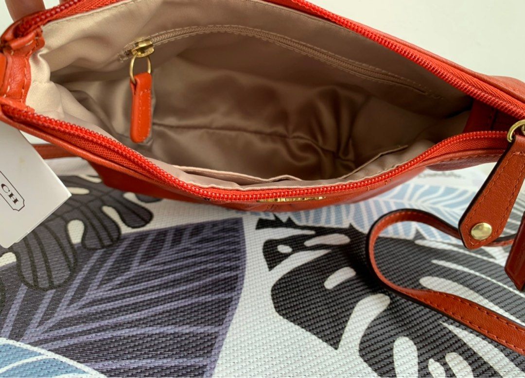 Coach Ashley Leather Swingpack F48121, Women's Fashion, Bags & Wallets ...